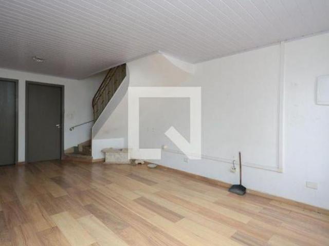 Casa à Venda Santana, 2 Quartos, 122 m² São Paulo