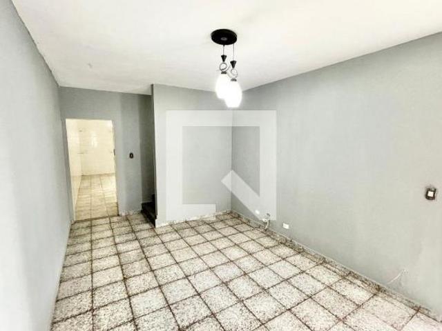 Casa à Venda Santana, 2 Quartos, 130 m2