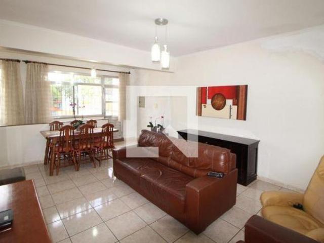 Casa à Venda Santana, 2 Quartos, 240 m2