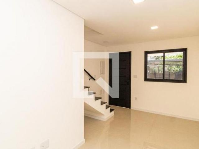 Casa à Venda Santana, 2 Quartos, 97 m2