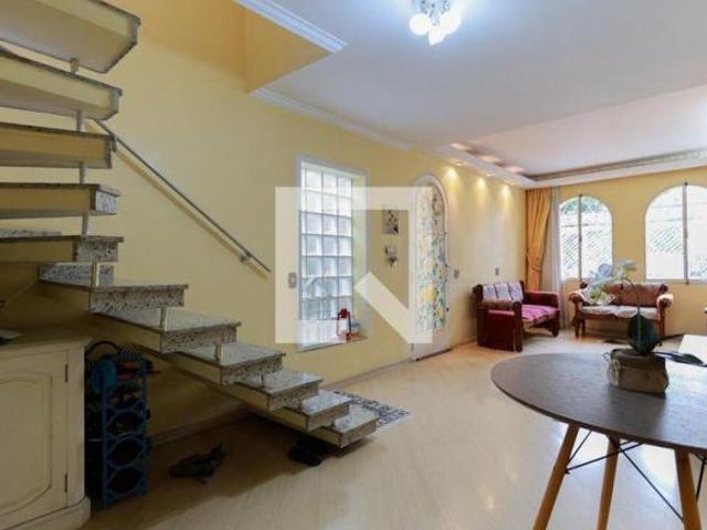 Casa à Venda Santana, 3 Quartos, 170 m2