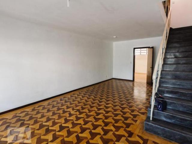 Casa à Venda Santana, 3 Quartos, 190 m2