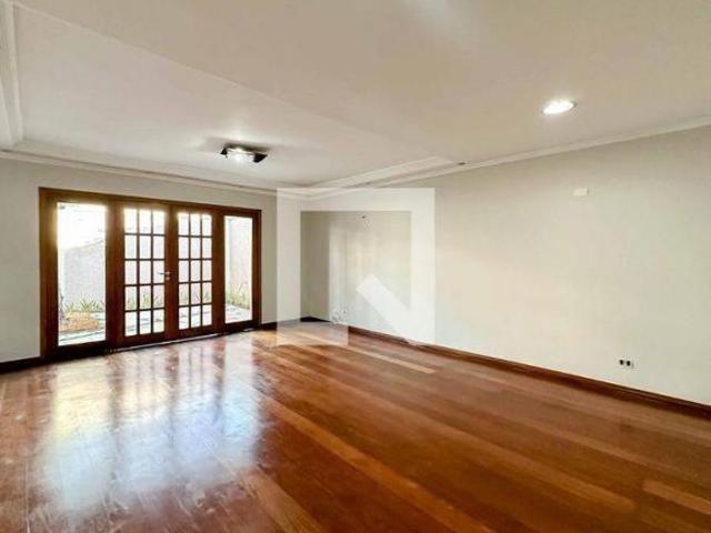 Casa à Venda Santana, 3 Quartos, 200 m2