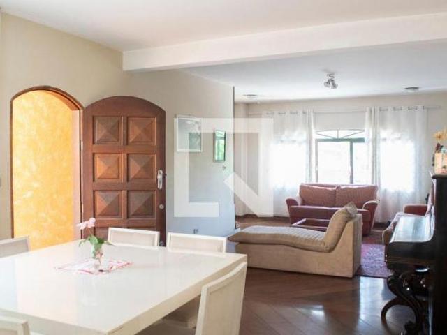 Casa à Venda Santana, 3 Quartos, 250 m2
