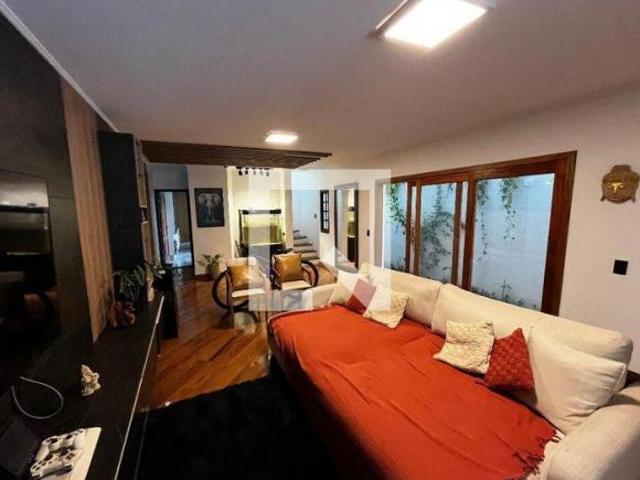 Casa à Venda Santana, 3 Quartos, 250 m2