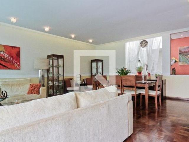Casa à Venda Santana, 3 Quartos, 400 m2