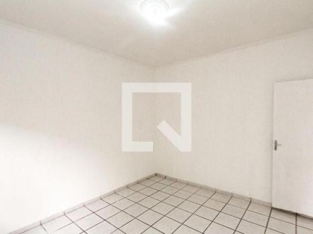 Casa à Venda Sapopemba, 2 Quartos, 80 m2