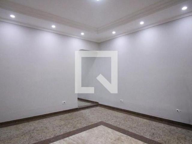 Casa à Venda Sapopemba, 2 Quartos, 200 m2