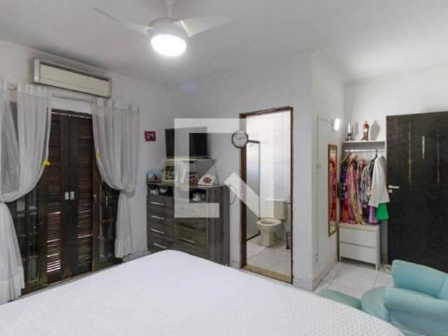 Casa à Venda Sapopemba, 3 Quartos, 300 m2