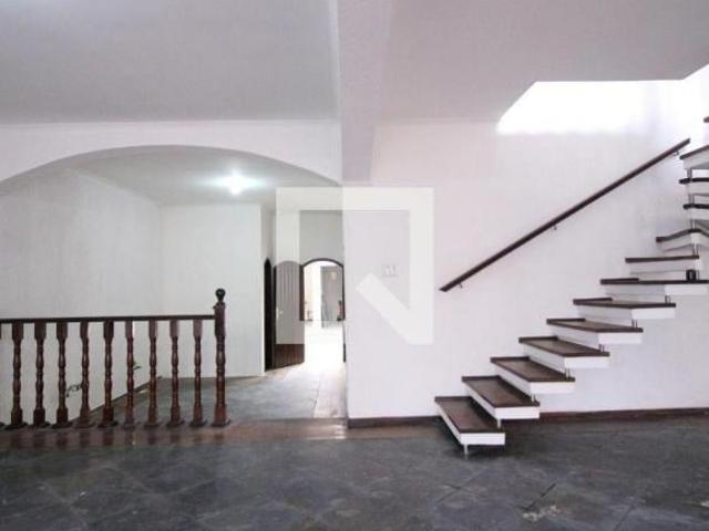 Casa à Venda Sapopemba, 4 Quartos, 250 m2