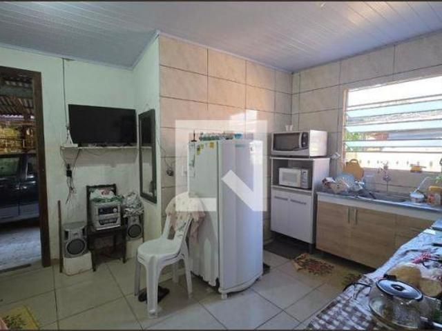 Casa à Venda Sarandi, 1 Quarto, 90 m² Porto Alegre