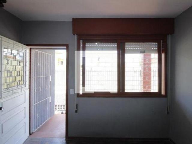 Casa à Venda Sarandi, 2 Quartos, 100 m² Porto Alegre