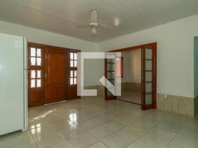 Casa à Venda Sarandi, 2 Quartos, 200 m² Porto Alegre