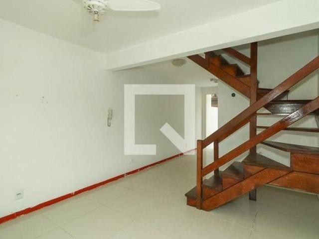 Casa à Venda Sarandi, 2 Quartos, 81 m² Porto Alegre