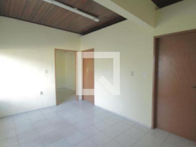 Casa à Venda Sarandi, 3 Quartos, 300 m² Porto Alegre