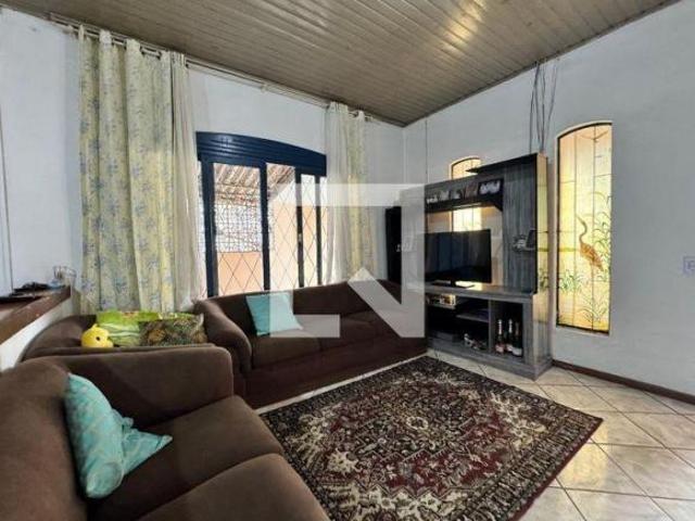 Casa à Venda Scharlau, 3 Quartos, 240 m² São Leopoldo