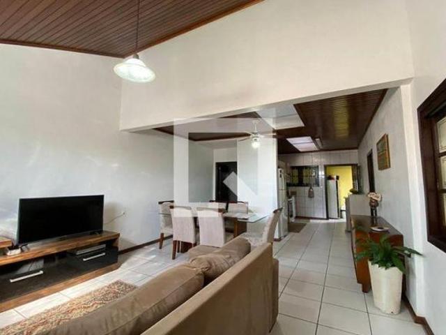 Casa à Venda Scharlau, 3 Quartos, 210 m² São Leopoldo