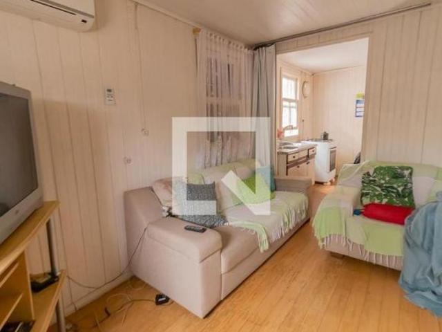 Casa à Venda Scharlau, 2 Quartos, 80 m² São Leopoldo