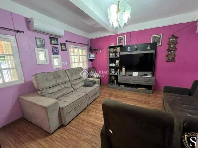 Casa a venda, Semi mobiliada com salao de festas
