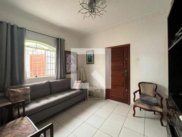 Casa à Venda Serra, 4 Quartos, 200 m2