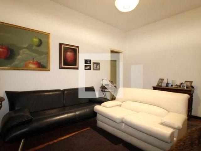 Casa à Venda Serra, 4 Quartos, 200 m² Belo Horizonte