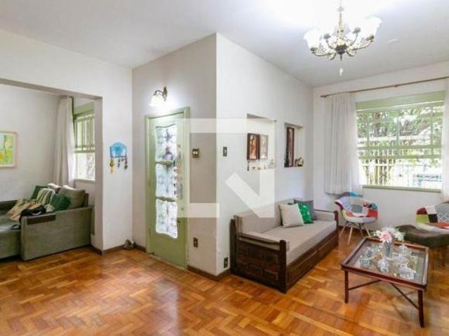 Casa à Venda Serra, 4 Quartos, 300 m2
