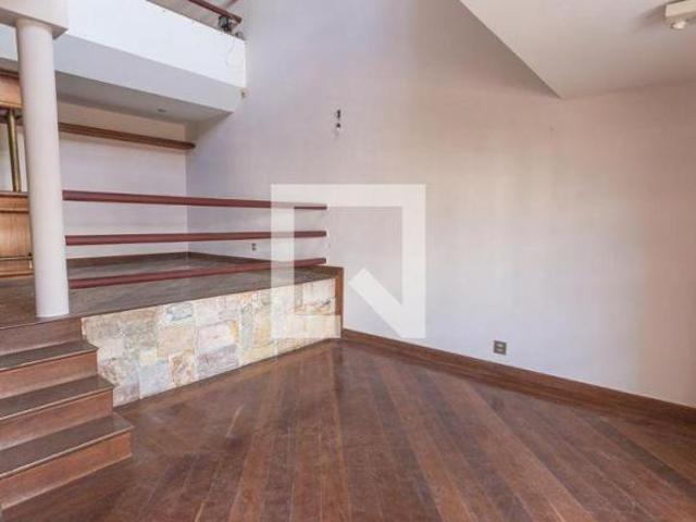 Casa à Venda Serra, 5 Quartos, 640 m2