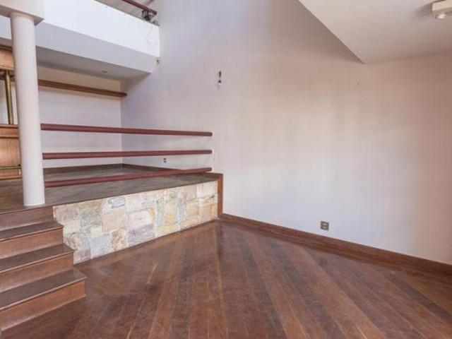 Casa à Venda Serra, 5 Quartos, 640 m2