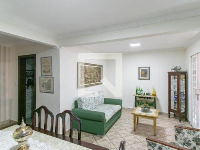 Casa à Venda Serrano, 9 Quartos, 270 m² Belo Horizonte