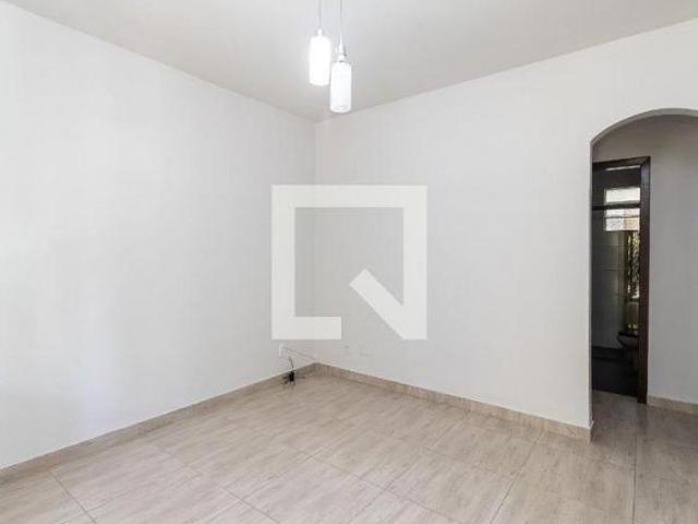 Casa à Venda Serrano, 2 Quartos, 50 m² Belo Horizonte