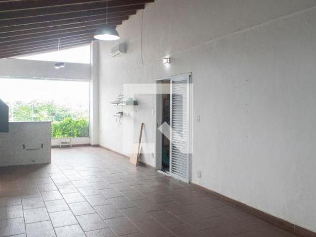 Casa à Venda Sítio do Mandaqui, 3 Quartos, 300 m2