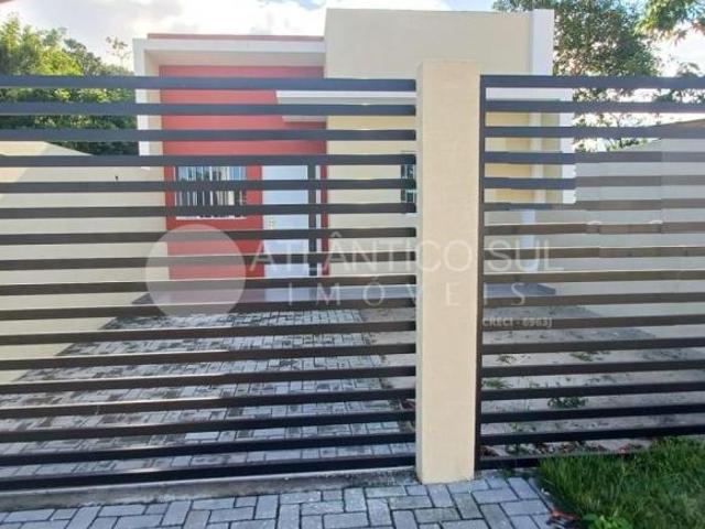 CASA A VENDA SITUADA NO BALNEÁRIO SHANGRI LA, PONTAL DO PARANÁ PR