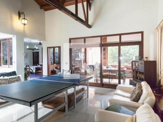Casa à Venda Sion, 4 Quartos, 1272 m² Belo Horizonte