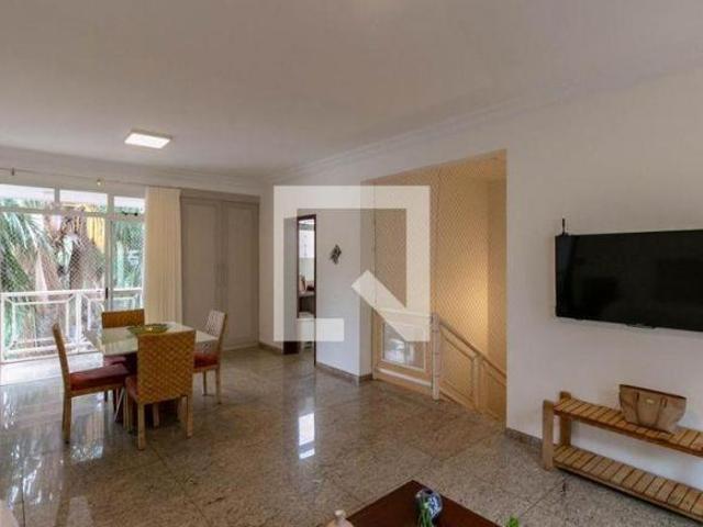 Casa à Venda Sion, 5 Quartos, 220 m² Belo Horizonte
