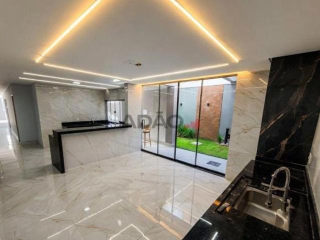 CASA A VENDA ST. GARAVELO PERTINHO SUPERMECADO CERRADO Casa de Rua com 3 Quarto s por R$ 458000.00