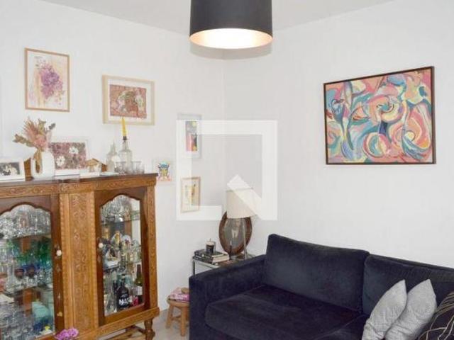 Casa à Venda Sumaré, 2 Quartos, 210 m² São Paulo