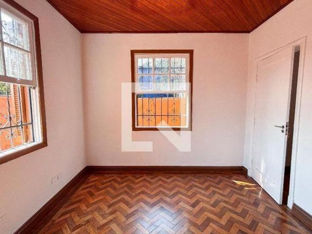 Casa à Venda Sumaré, 2 Quartos, 220 m2