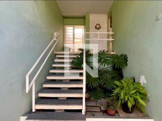 Casa à Venda Sumaré, 3 Quartos, 194 m² São Paulo