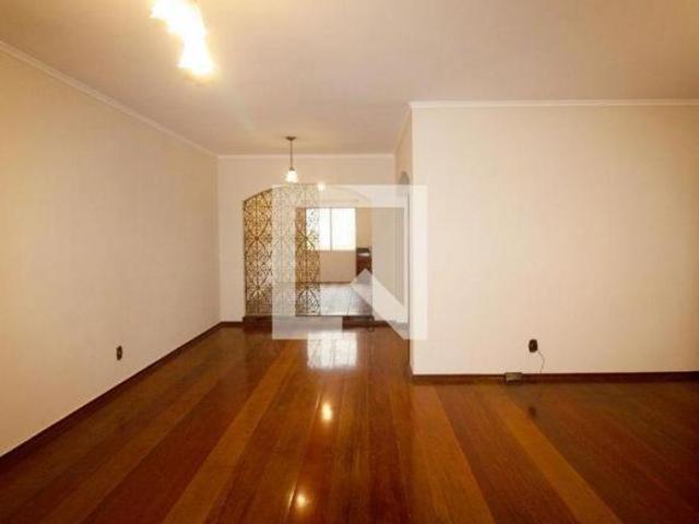 Casa à Venda Sumaré, 3 Quartos, 196 m² São Paulo