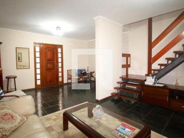 Casa à Venda Sumaré, 3 Quartos, 250 m² São Paulo