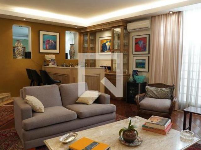 Casa à Venda Sumaré, 3 Quartos, 278 m2