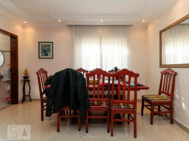 Casa à Venda Sumaré, 4 Quartos, 200 m2