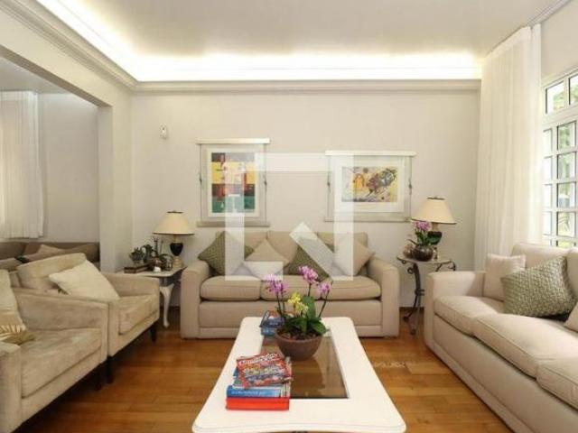 Casa à Venda Sumaré, 4 Quartos, 300 m2