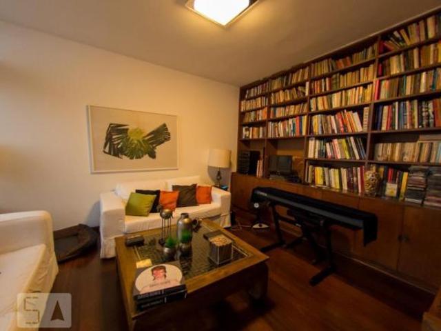 Casa à Venda Sumaré, 4 Quartos, 300 m² São Paulo