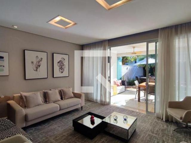 Casa à Venda Swiss Park, 4 Quartos, 290 m2