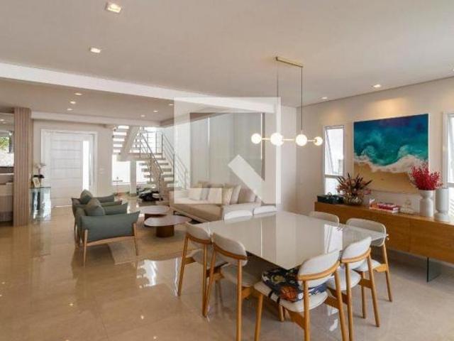 Casa à Venda Swiss Park, 4 Quartos, 320 m2