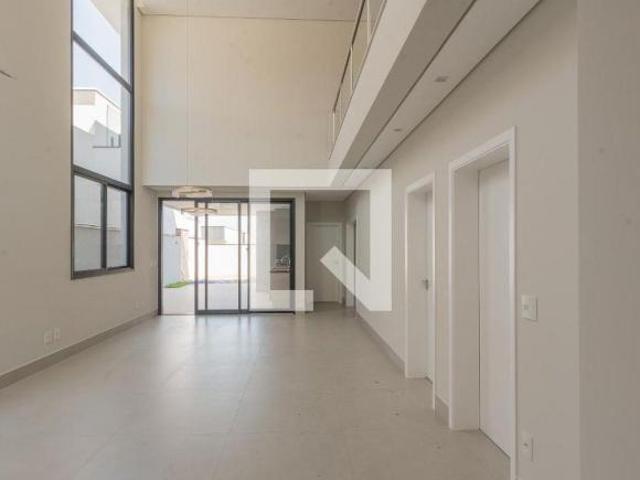Casa à Venda Swiss Park, 4 Quartos, 330 m2