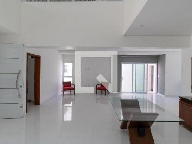 Casa à Venda Swiss Park, 4 Quartos, 330 m² Campinas