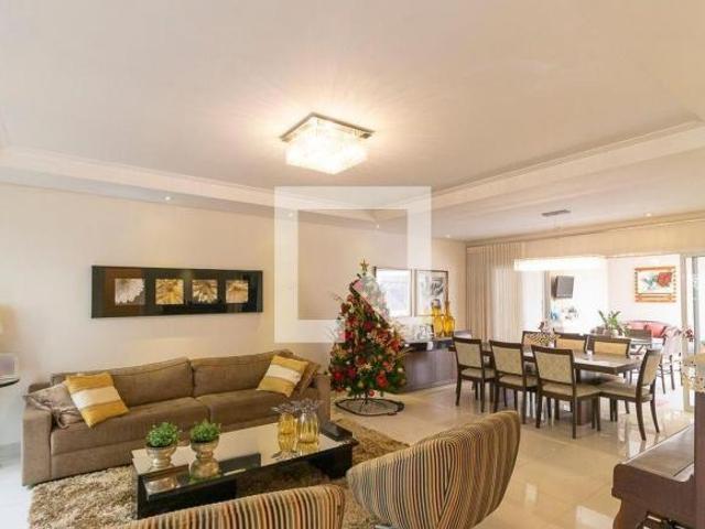 Casa à Venda Swiss Park, 4 Quartos, 352 m2
