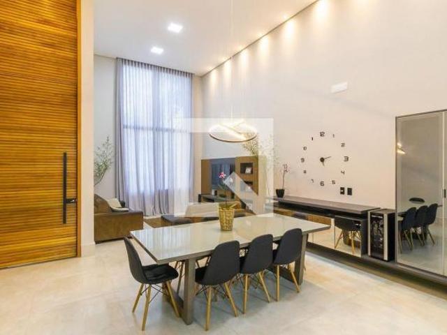 Casa à Venda Swiss Park, 3 Quartos, 198 m2